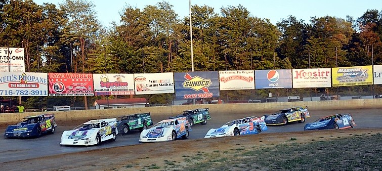 Stateline Speedway - Busti, NY - Photo Gallery: Super Late Model Action